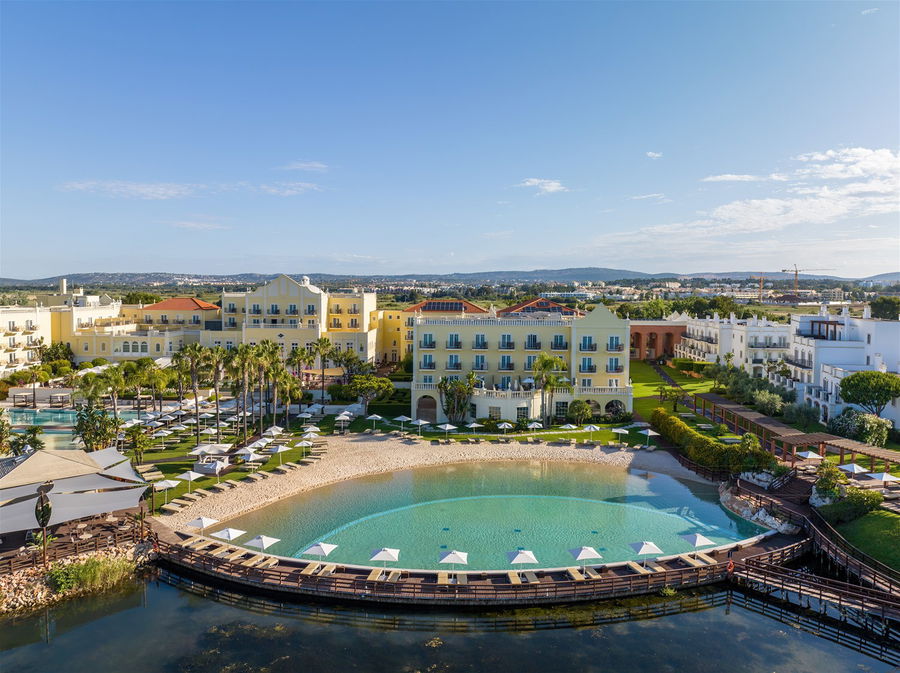 Domes Lake Algarve, Autograph Collection | Trailfinders