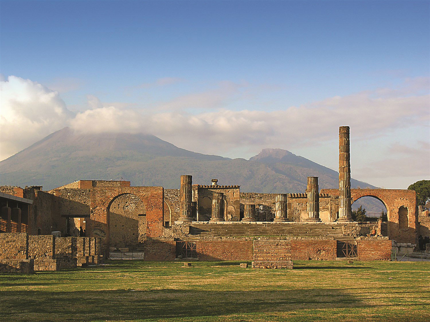 Pompeii Sorrento & the Bay of Naples | Trailfinders