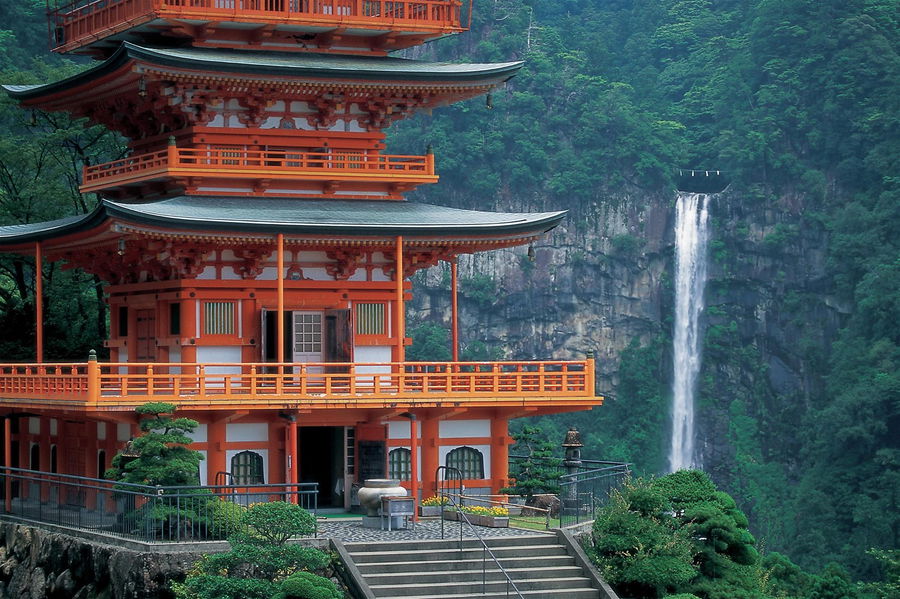 Walk the Pilgrim Trails | Trailfinders